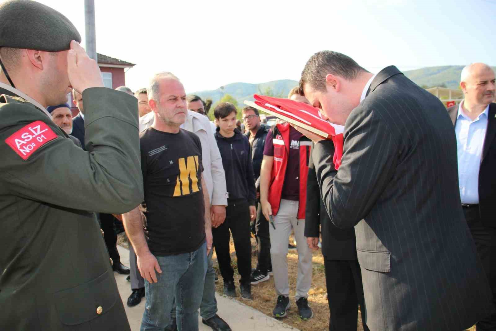 Kore gazisi son yolculuğuna uğurlandı