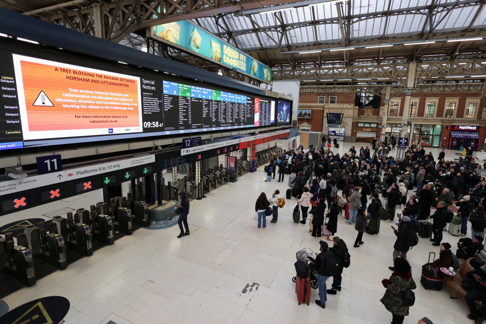 Major disruption on trains in and out of London expected to last all day