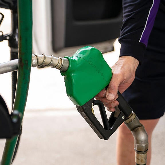 Hottest US gas prices in years leave drivers feeling burned
