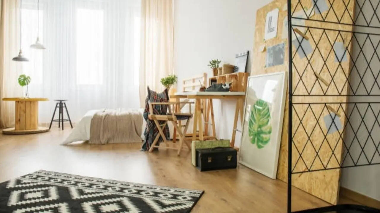 7 affordable décor ideas for a bachelor's studio room