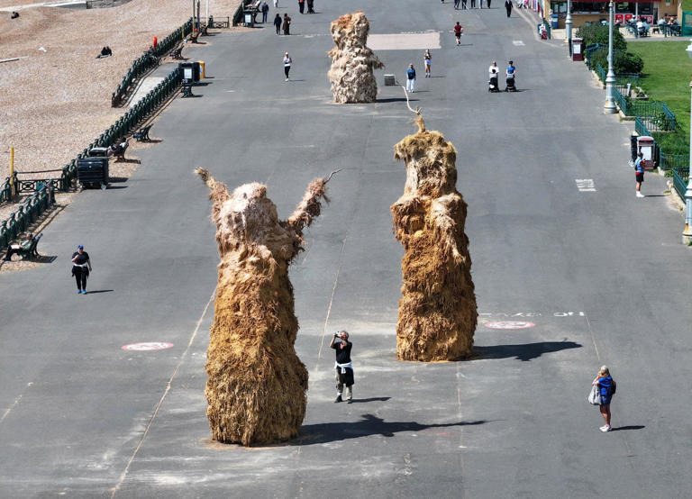 ‘Monumental’ outdoor sculptures made of hay and straw appear on East ...