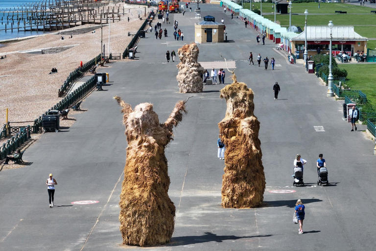 ‘Monumental’ outdoor sculptures made of hay and straw appear on East ...