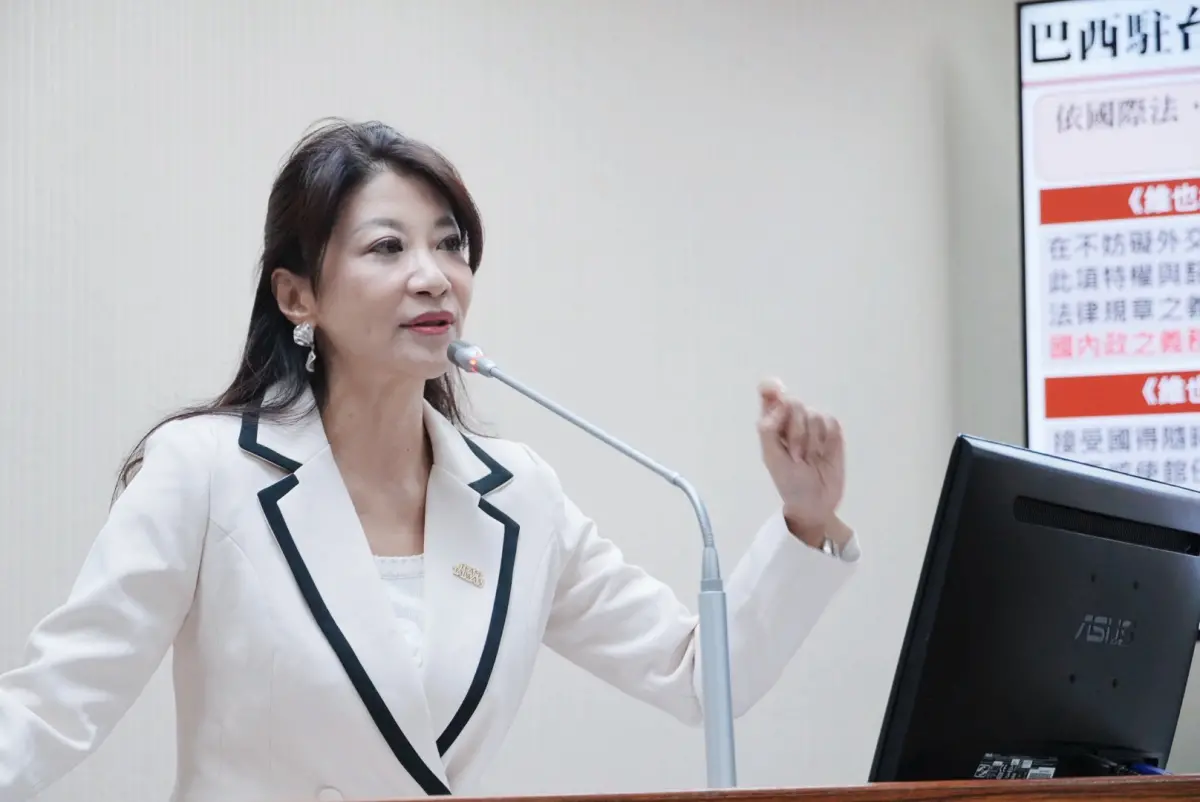被殷瑋指iPad追劇 林楚茵反諷：狗急跳牆