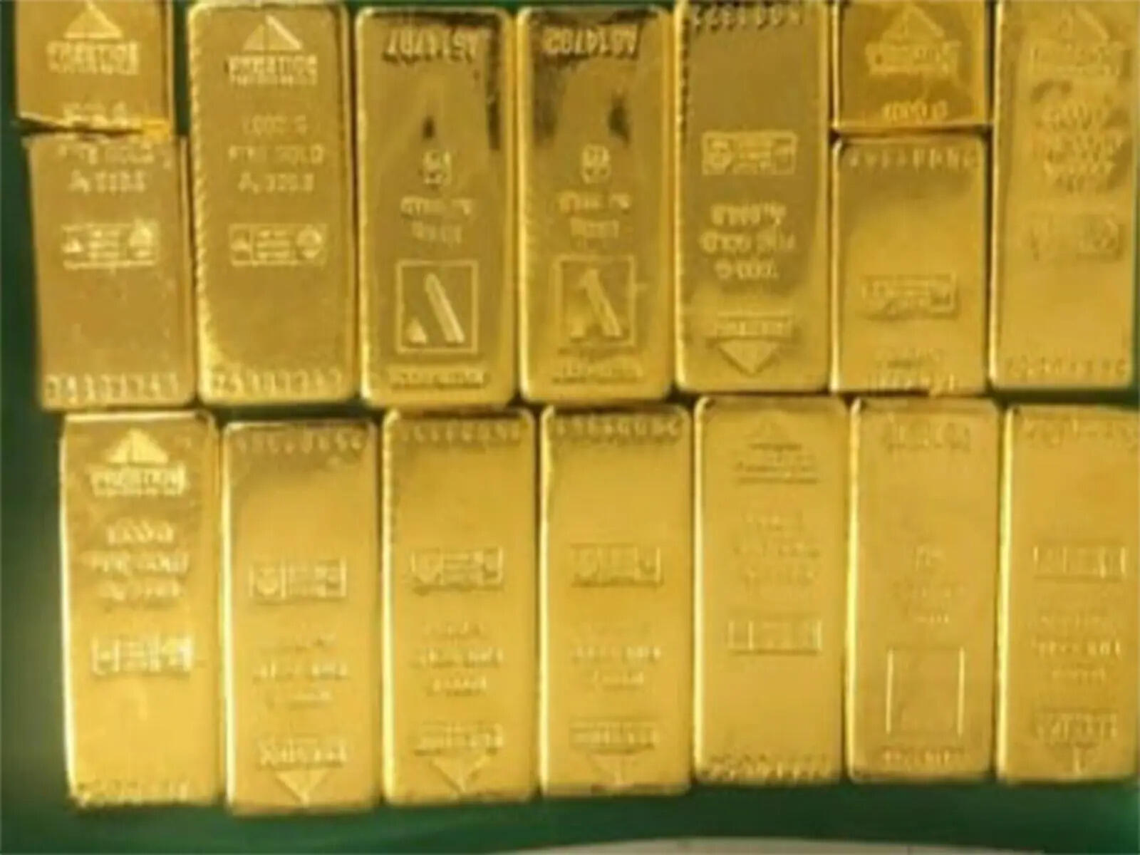 Gold's safe-haven status under pressure as Iran conflict fails to lift ...