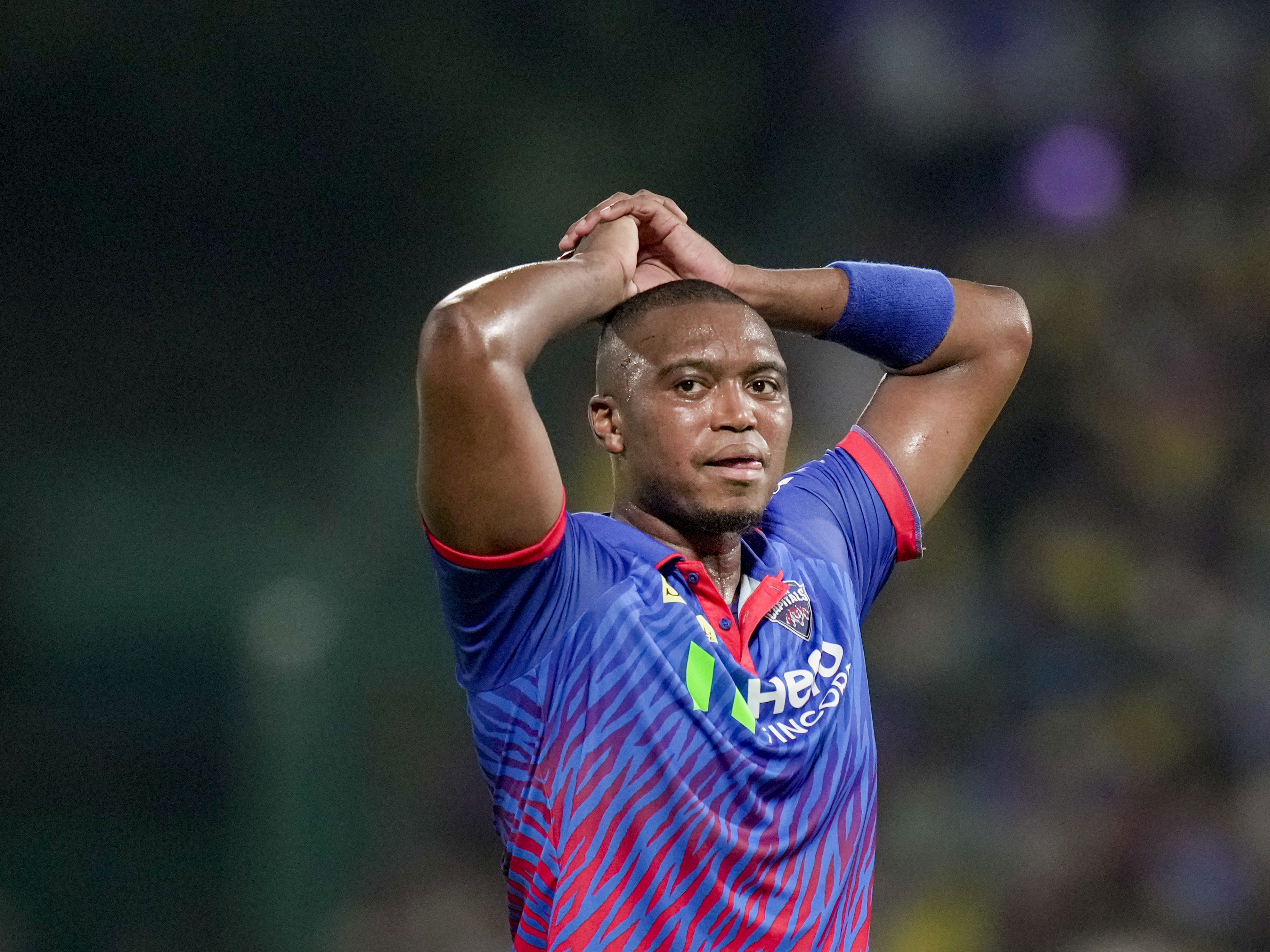 Surface tension: DC batters face stern Varun-Narine test