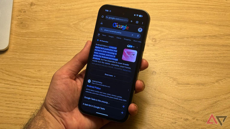 Google invites Reddit back to the AI Overview party
