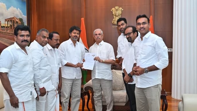Come back with 118 signatures: Governor sends Vijay back for second ...