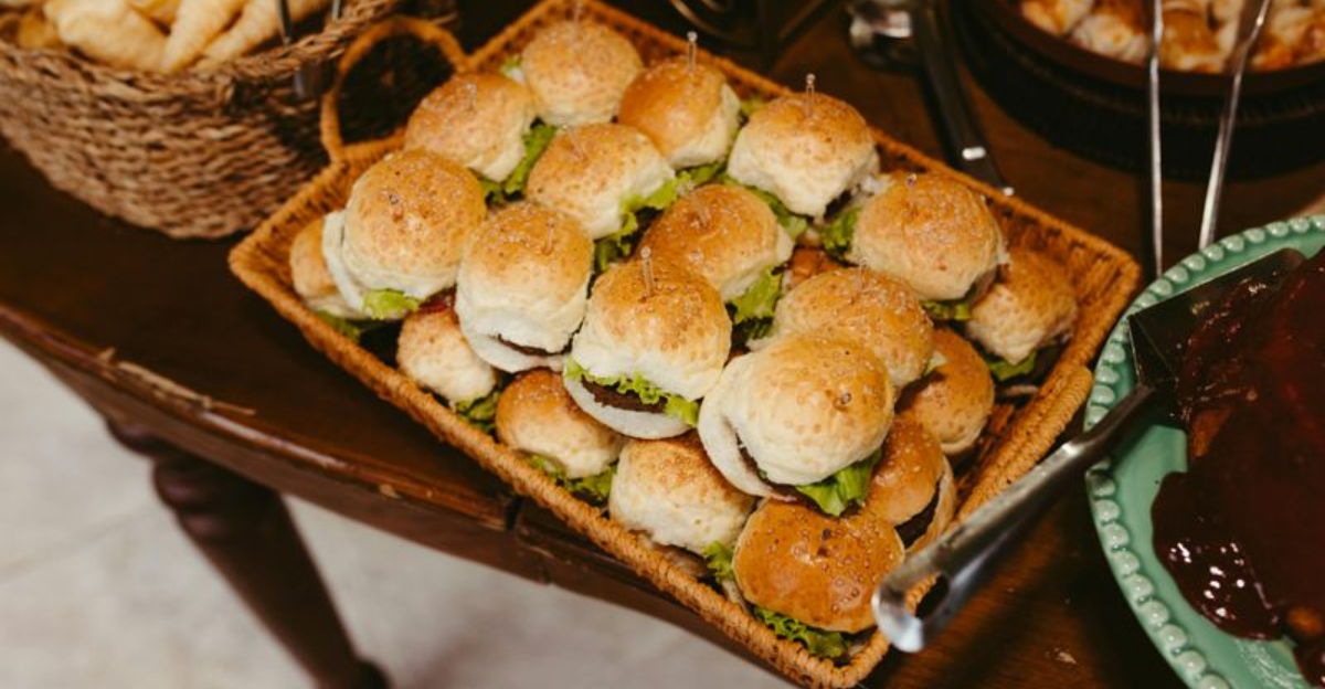 20 crowd-pleasing finger foods that disappear first at any party