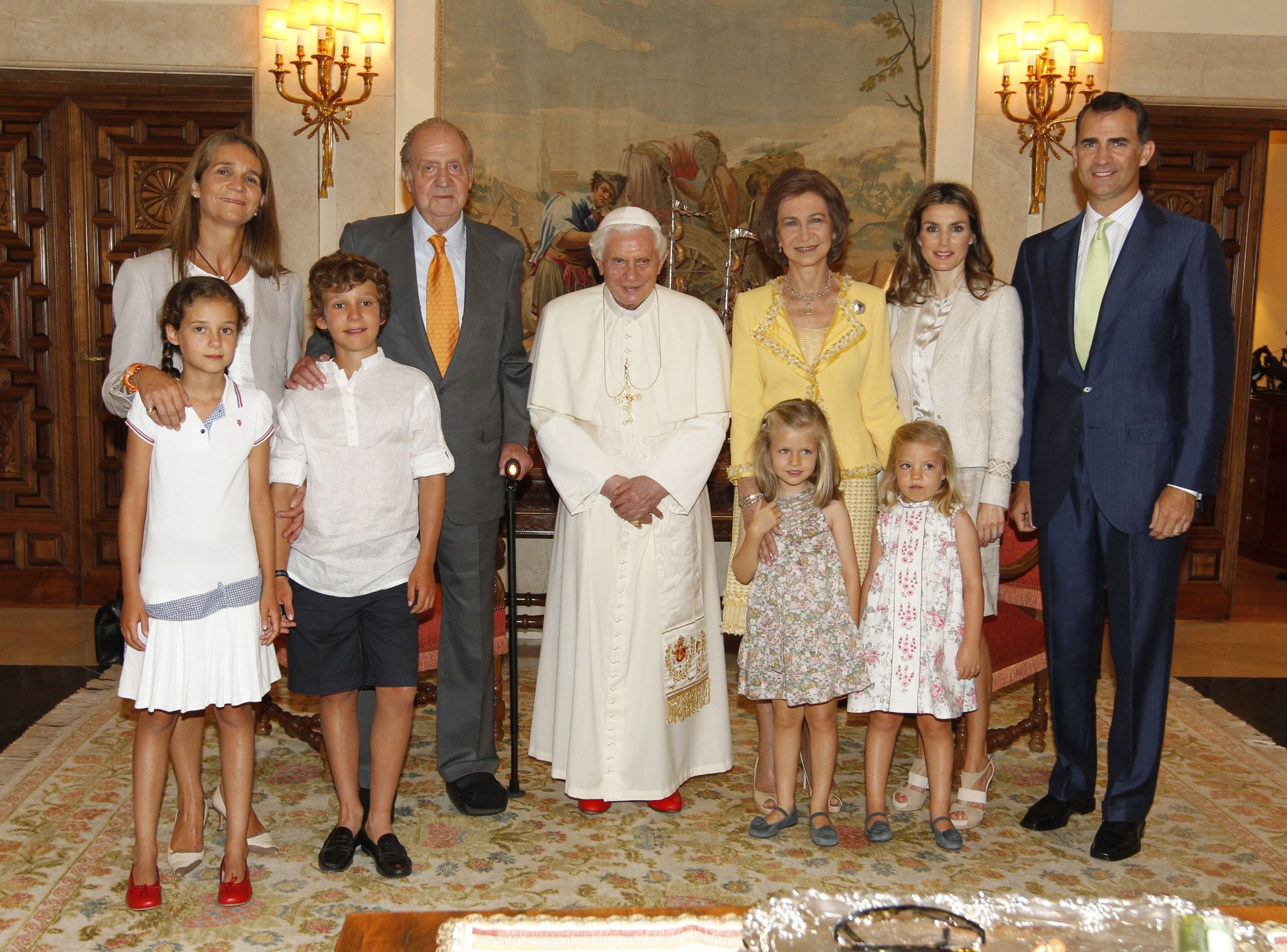 Leonor y Sofía ejercerán por primera vez de anfitrionas del papa León ...