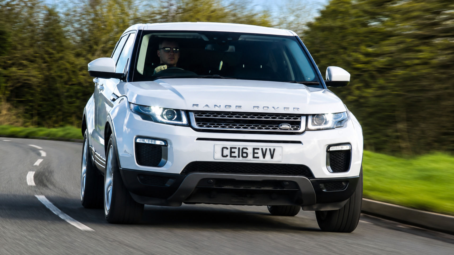 Inspecting this Range Rover shows strong features despite concerns