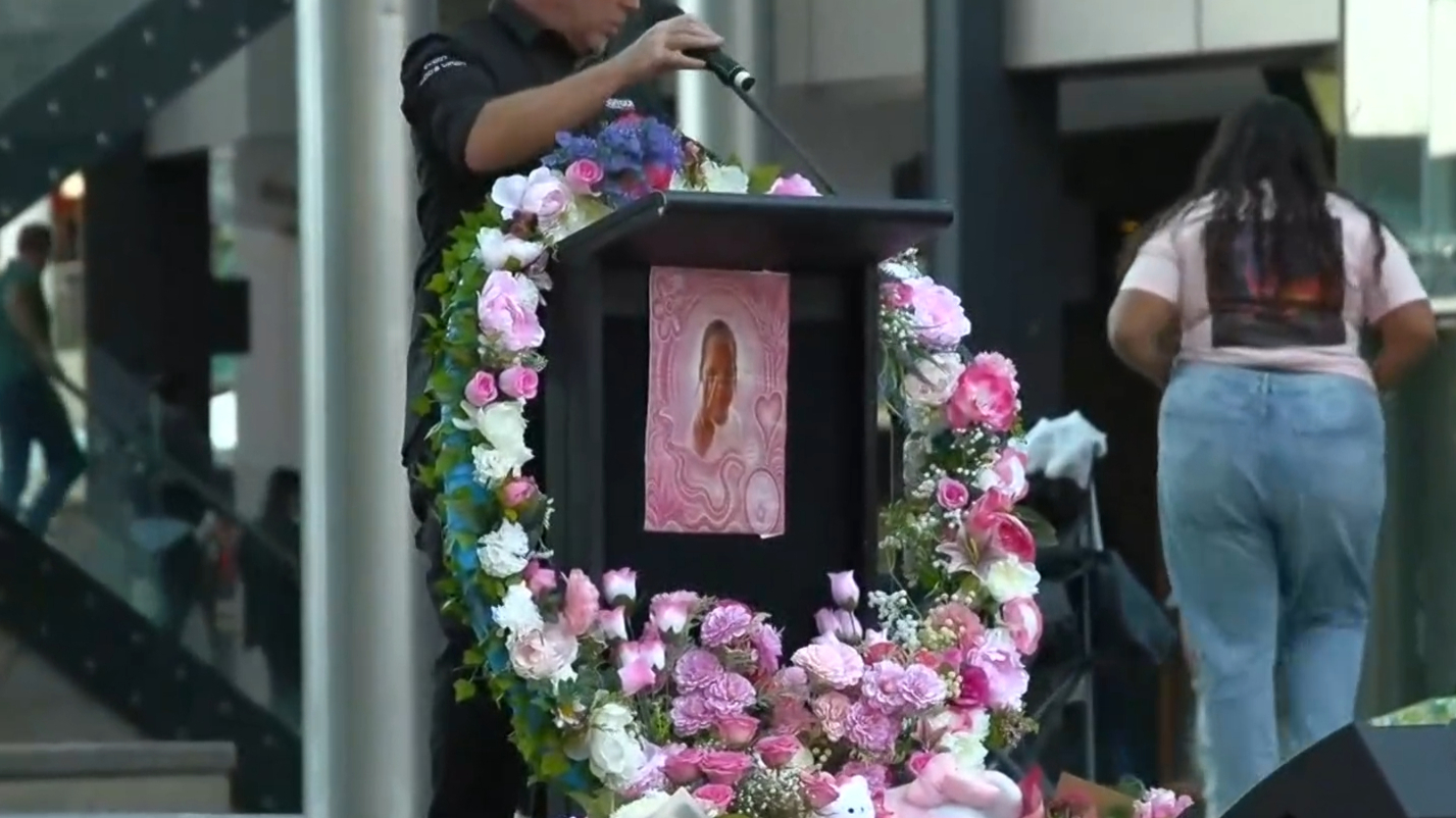 Mourners gather to honour the life of Kumanjayi Little Baby