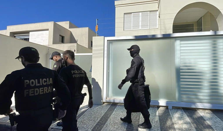 Veja o momento em que a PF invade mansão de Ciro Nogueira em Brasília ...