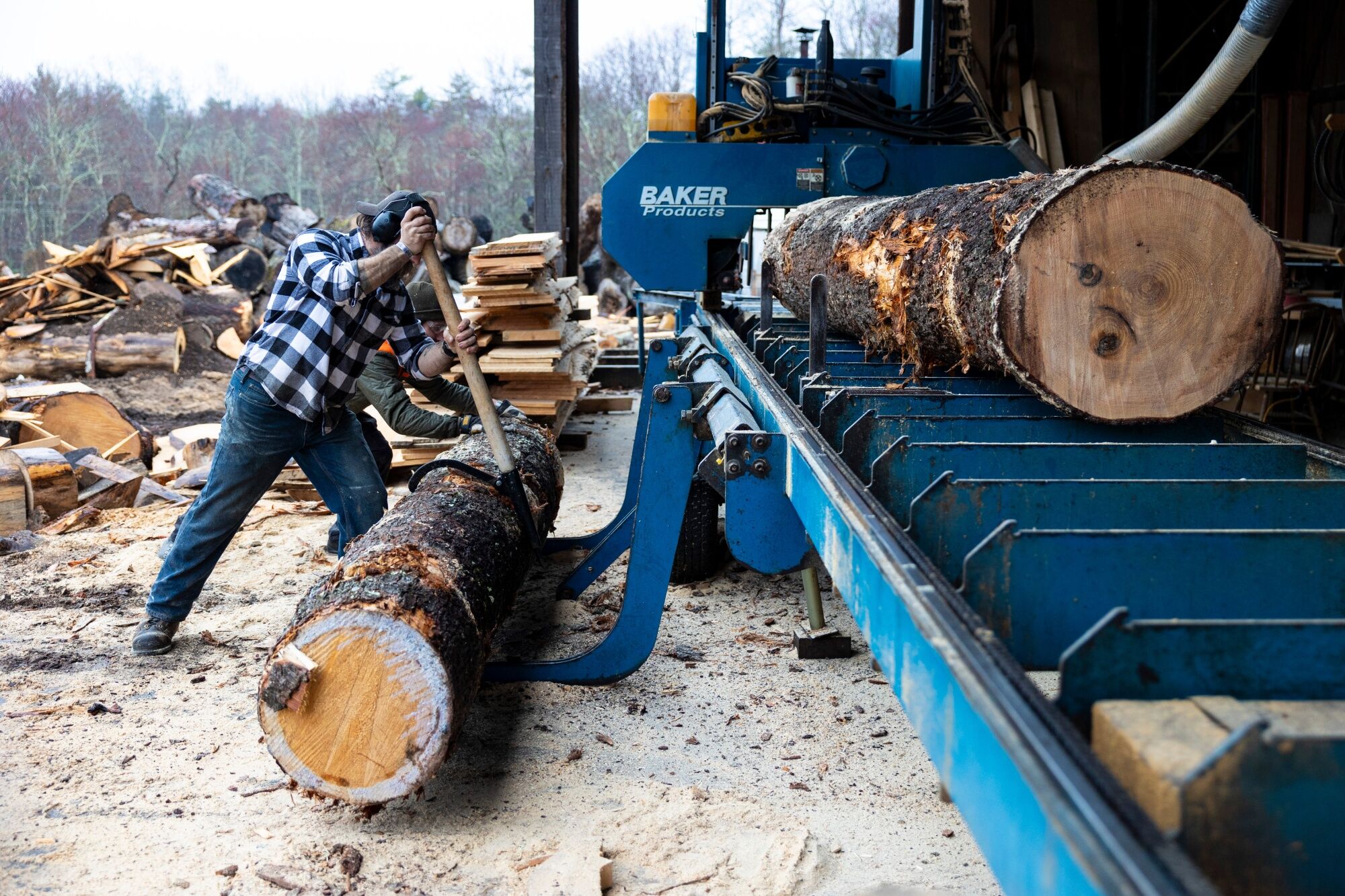 US productivity growth cools on rebound in hours worked
