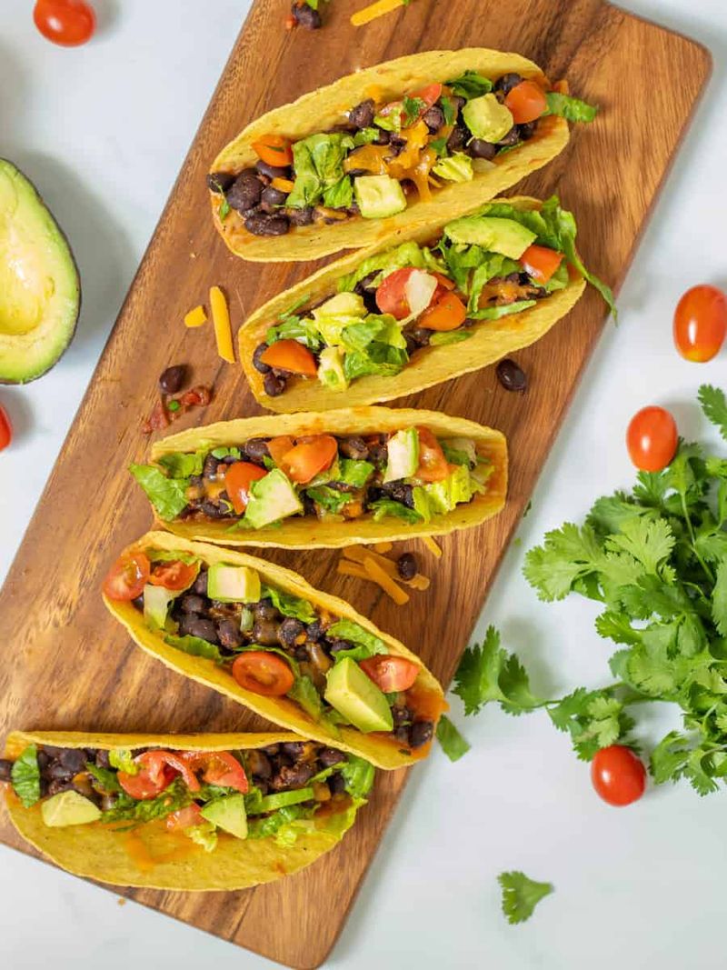 17 simple recipes with black beans that'll use up a tin