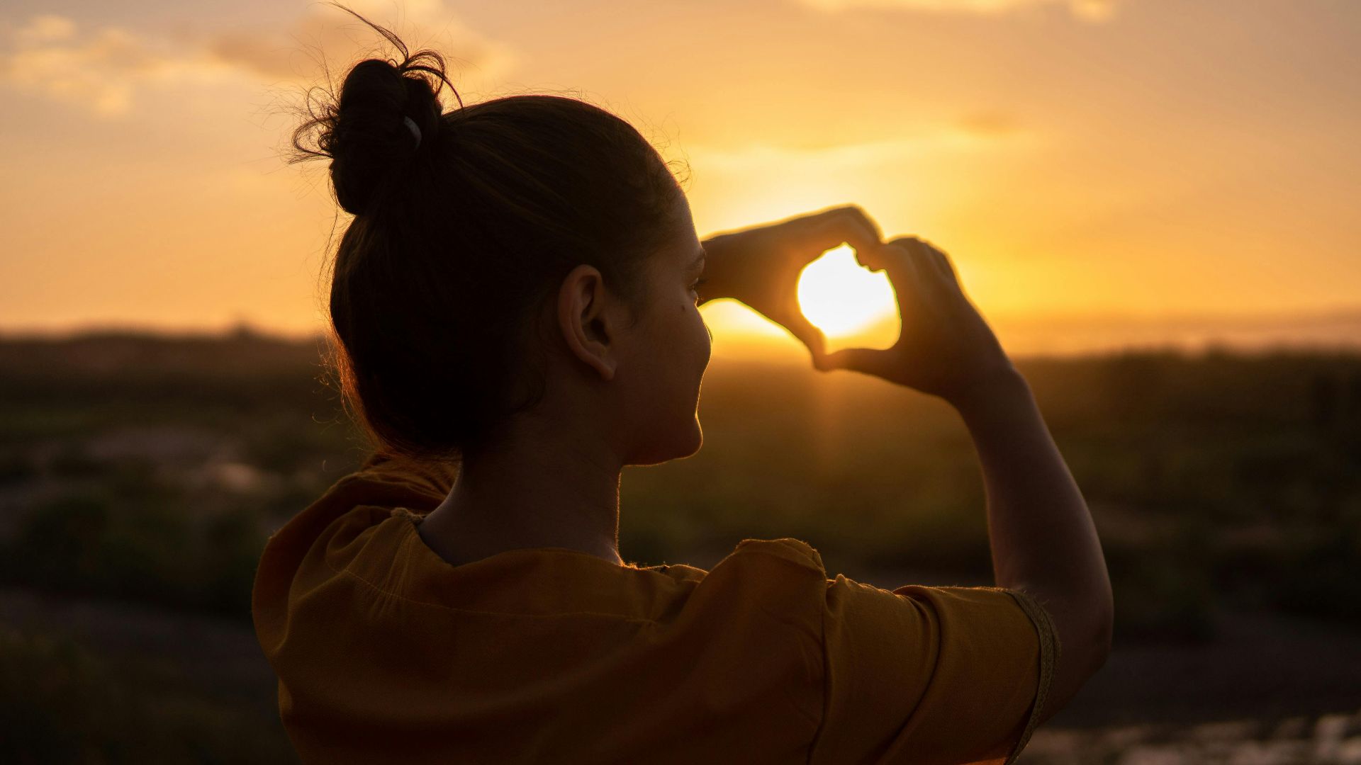 20 important lessons to teach your daughter before she turns 16