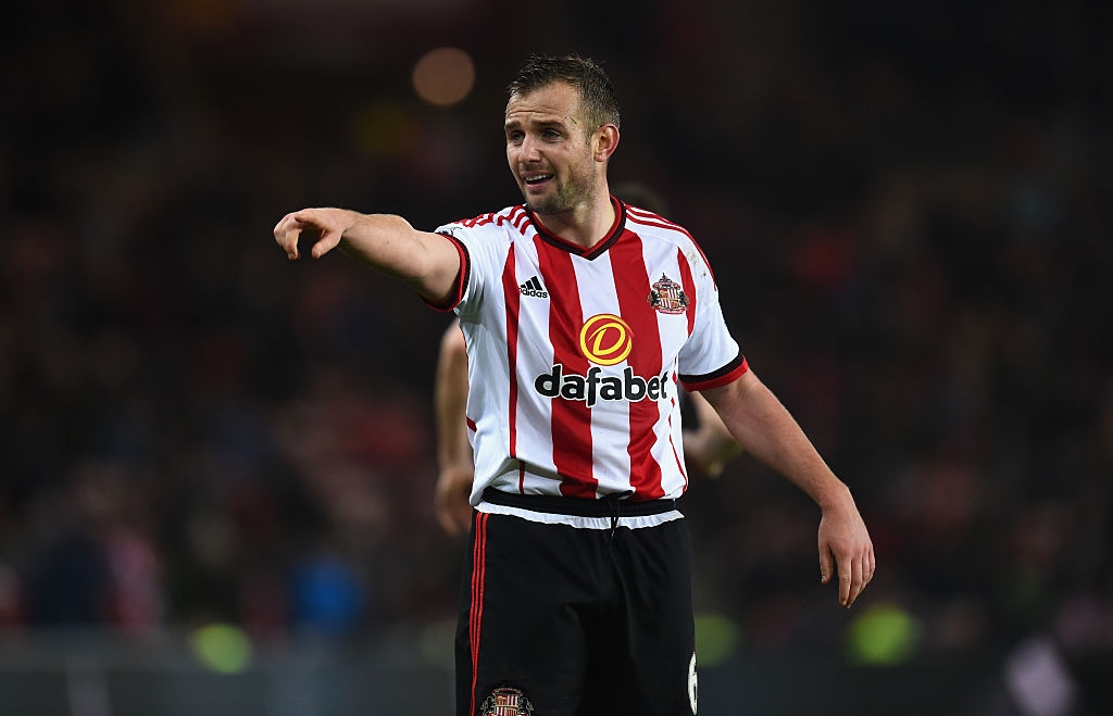 Ex-Sunderland captain Lee Cattermole leading contender for Hartlepool ...
