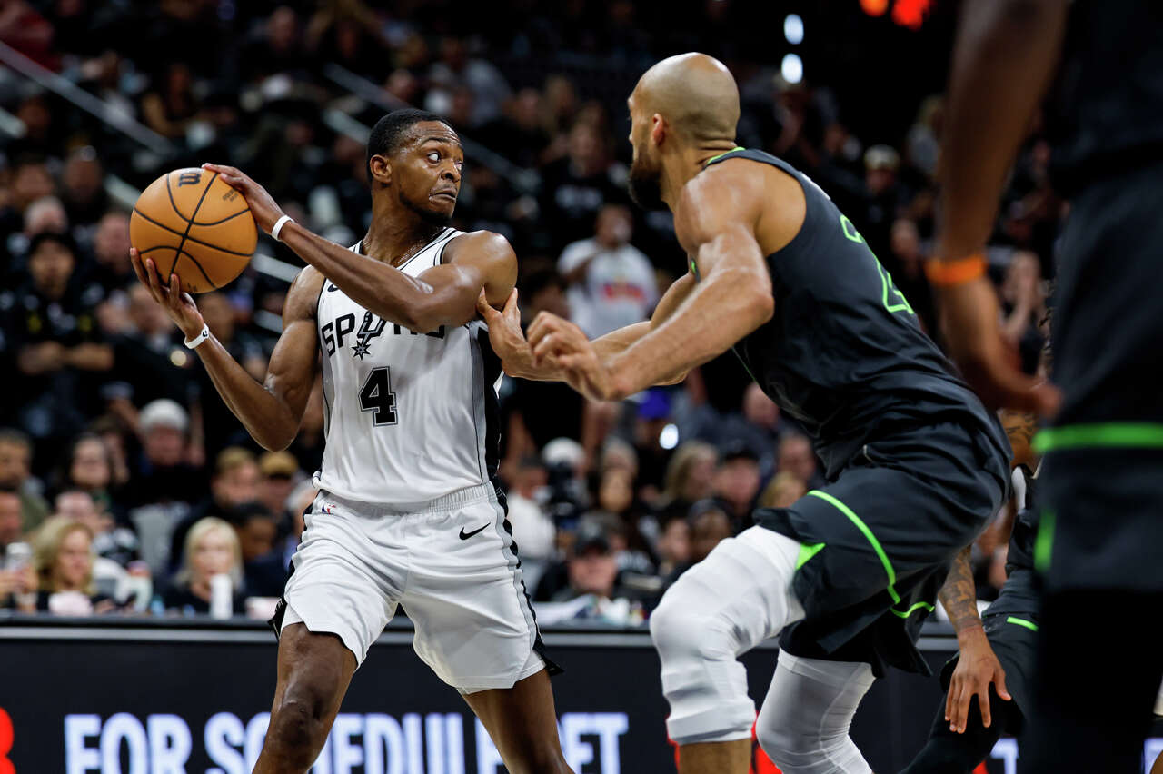 'Anybody seen Foxy?' How De'Aaron Fox took reminder to heart in Game 2