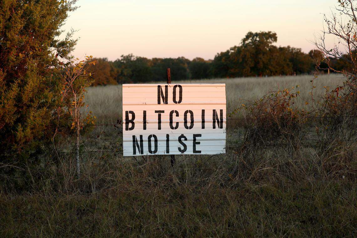 Data center battles erupt across Hood & Somervell counties. Here's what ...