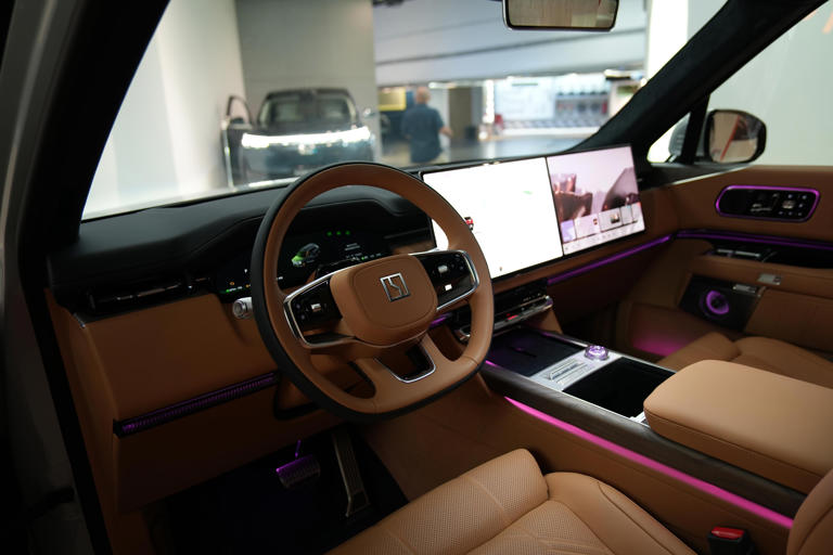 Kenalin nih ZEEKR 9X, SUV mewah Rolls-Royce Cullinan made in China