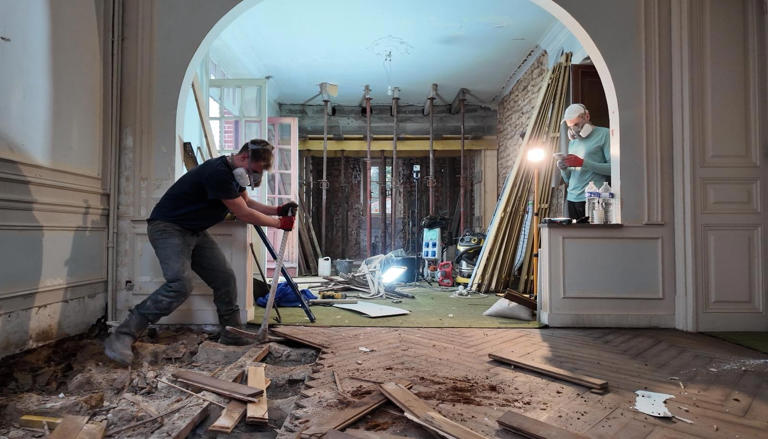 Couple renovate £285k French château using YouTube tutorials