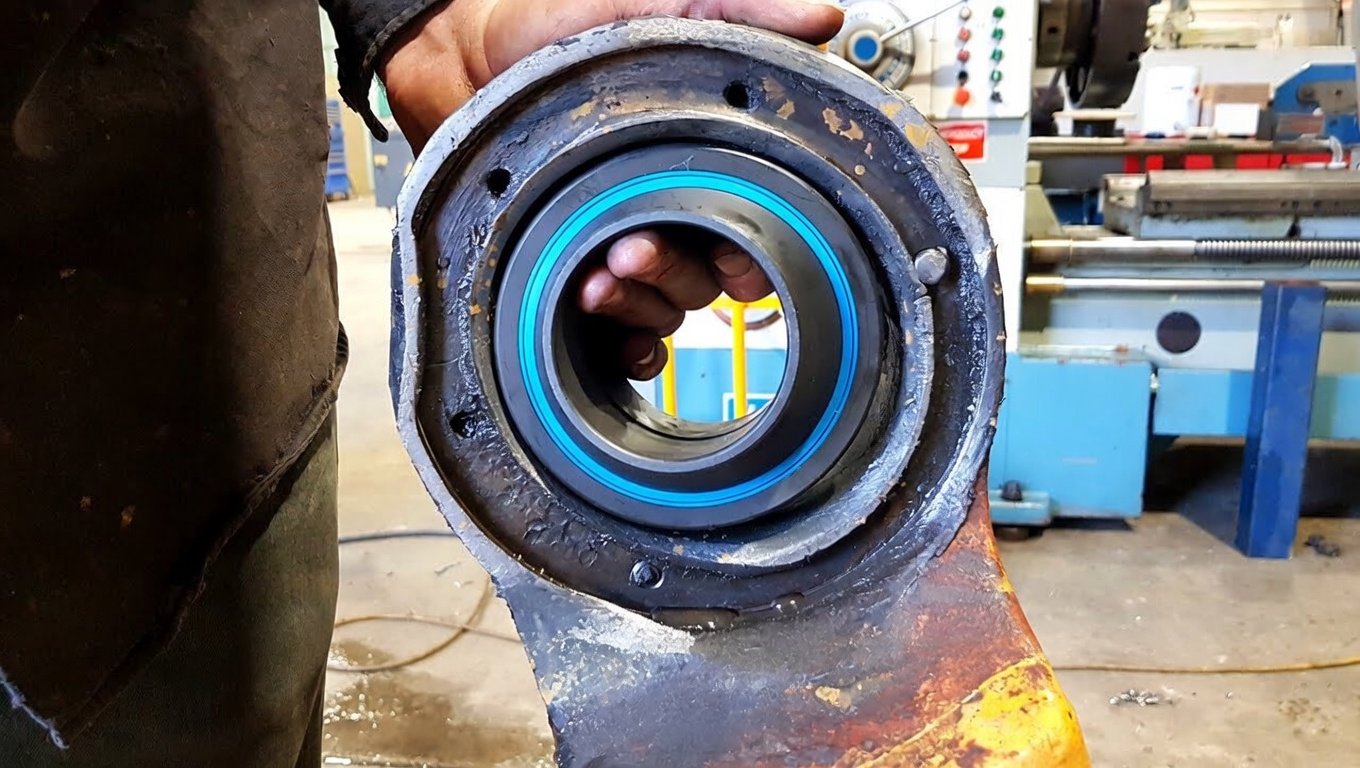 730 dump truck A-frame eye repair