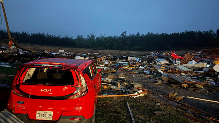 Severe storms cause major damage, injuries in Mississippi