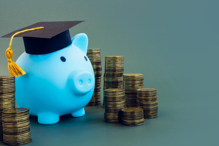 Kids and money: Money advice for graduates