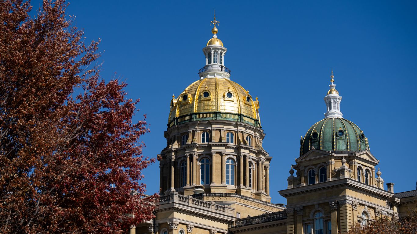 Iowa's legislative squeeze fuels city merger talks