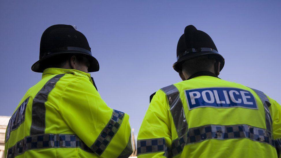 Appeal after boy cut by knife in attempted robbery