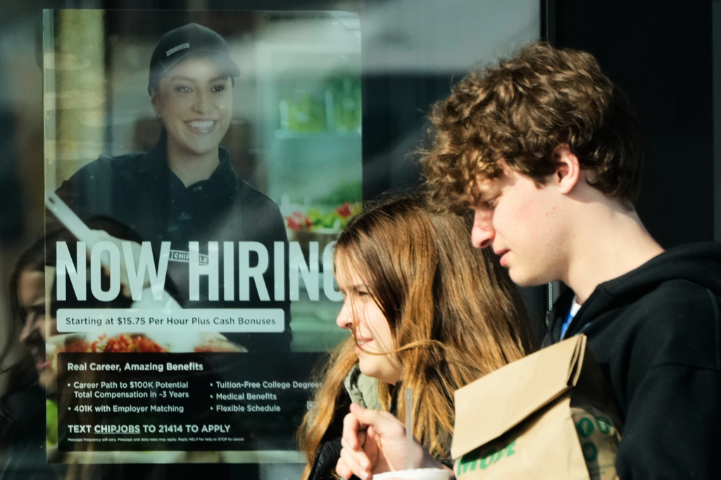 US jobless claim applications rise to 200,000 but remain historically ...