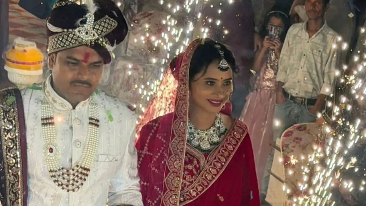 Muslim jail officer marries Hindu ex-life convict in MP, Bajrang Dal ...