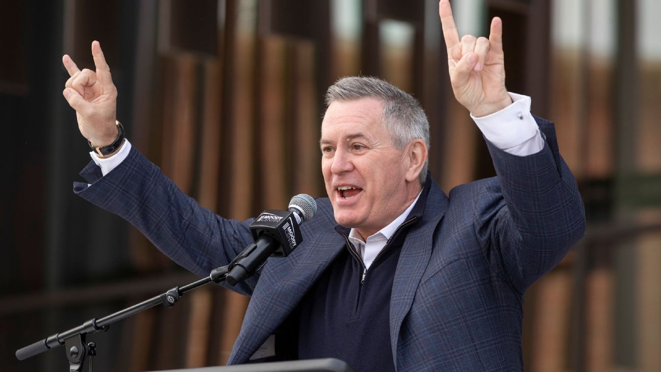 Trump-pardoned exec Tim Leiweke invests in Venezia at Drake's behest