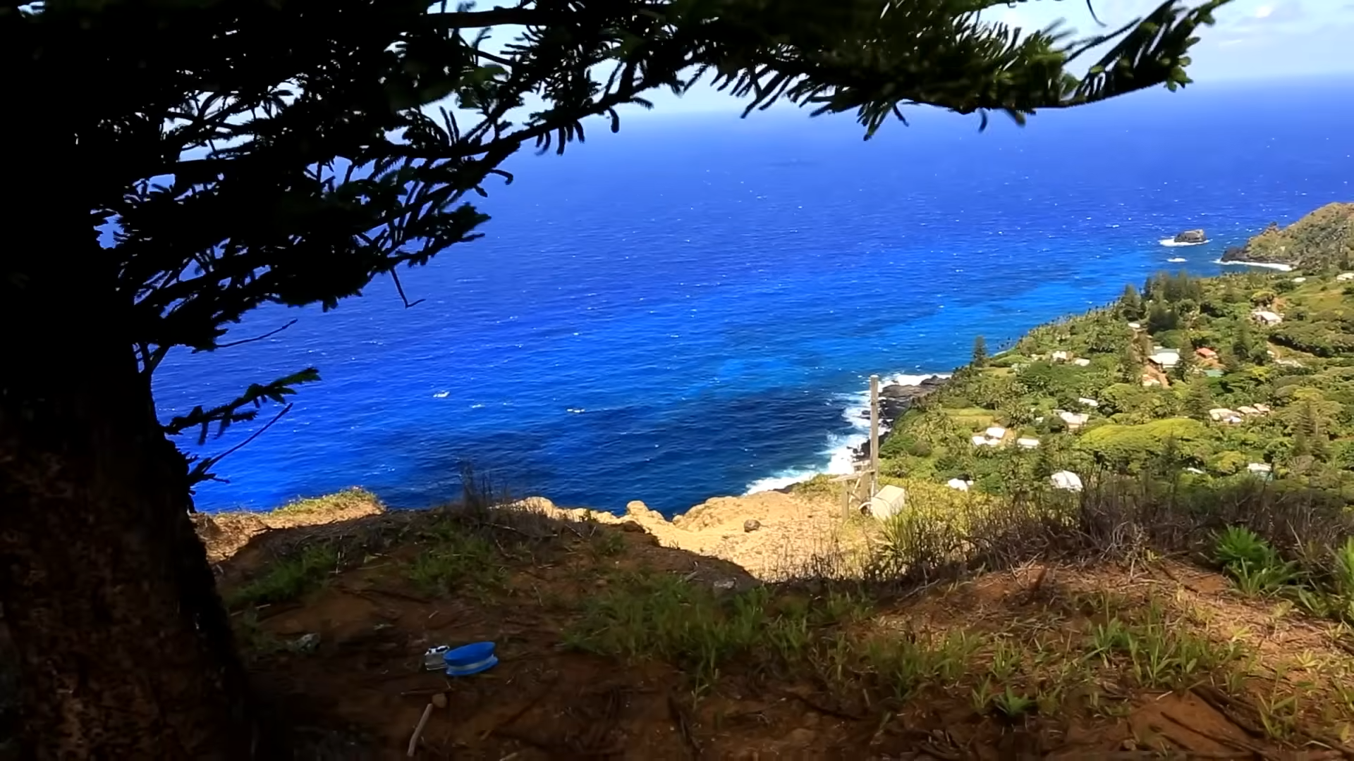 This island has 35 people and a paradise that turned into a scandal