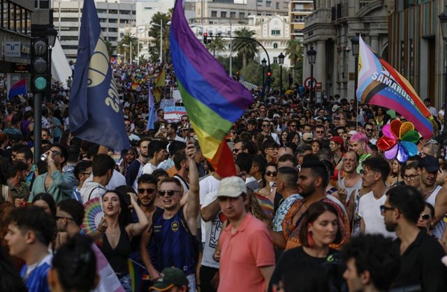 Lambda anuncia la manifestación del Orgull LGTBIAQ+ para el 20 de junio ...