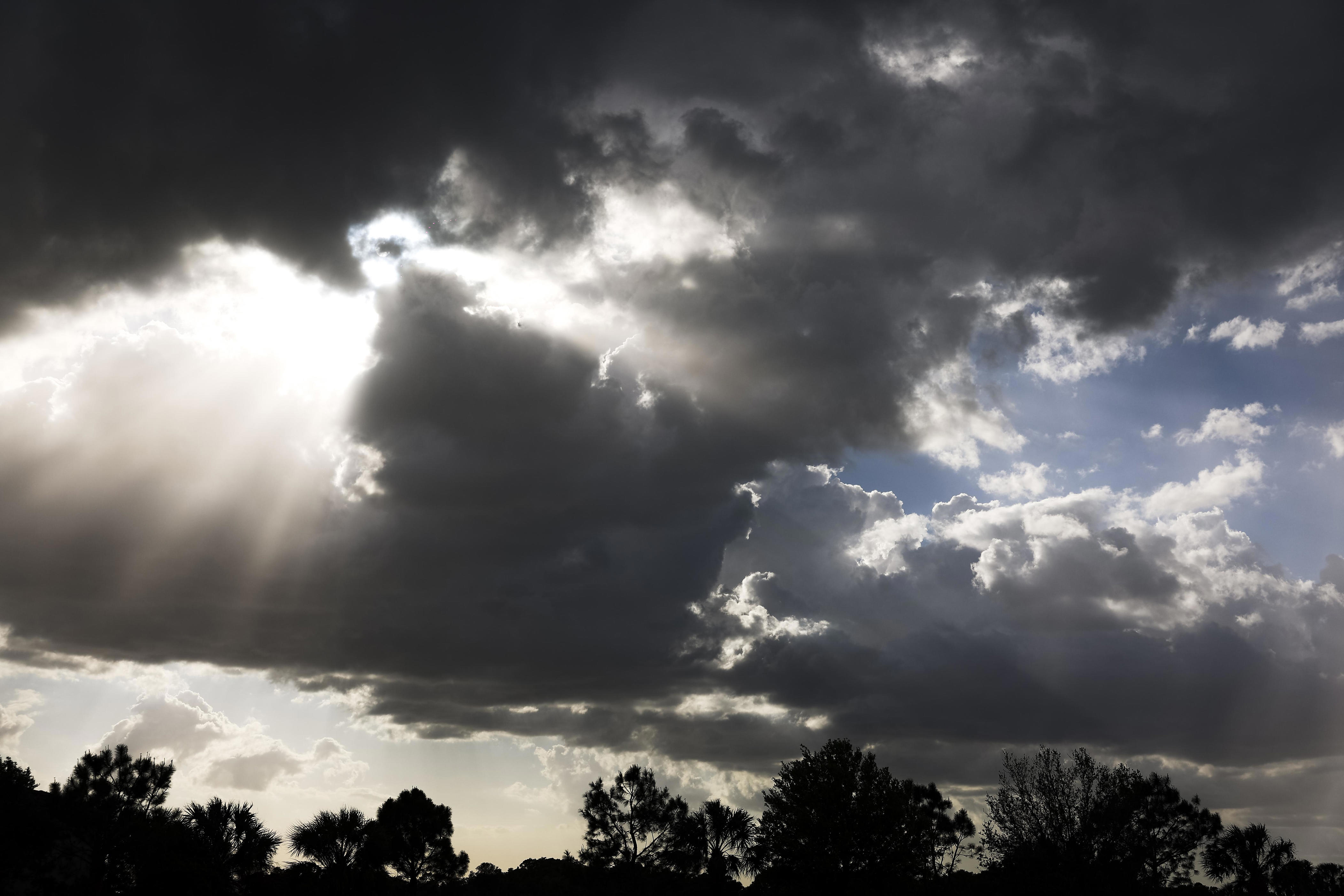NWS rainy season prediction: Drier and hotter than usual