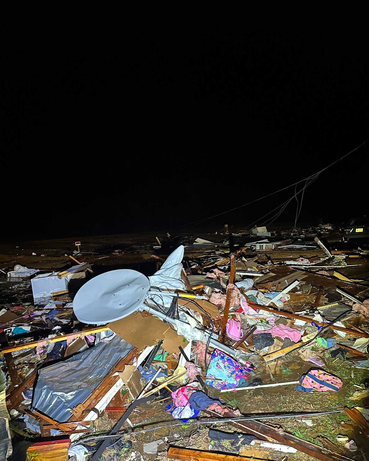 Heartbreaking video shows Mississippi trailer park destroyed by tornado