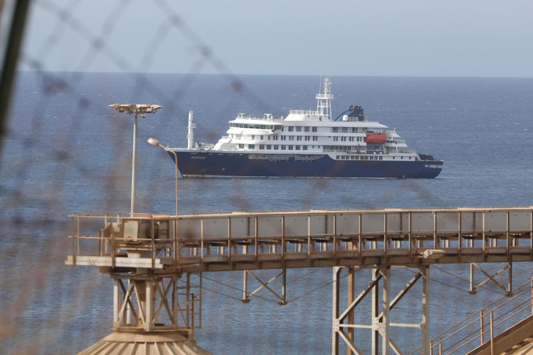 5 states monitoring passengers who departed ship stricken by hantavirus