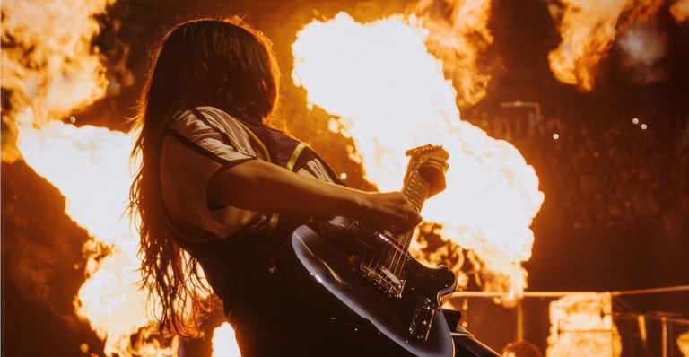 Is ‘Billie Eilish – Hit Me Hard and Soft: The Tour Live in 3D ...