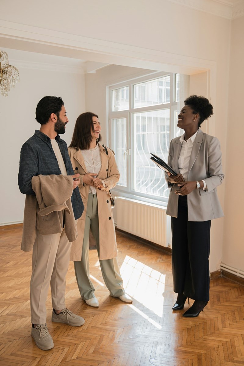 Couple feels uneasy about the house they are about to close on, but don ...