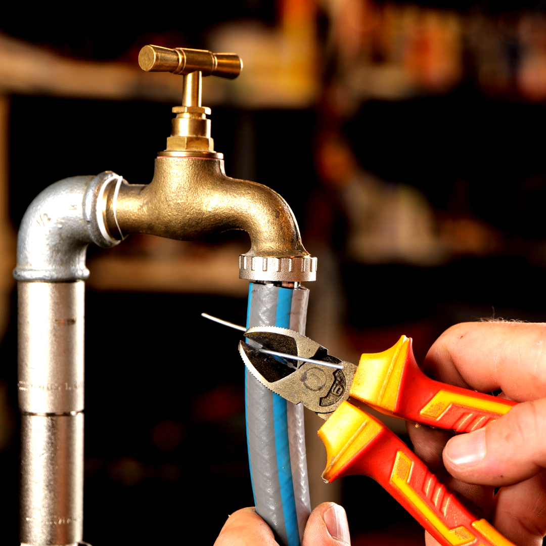Genius plumbing fix using a spring🛠️