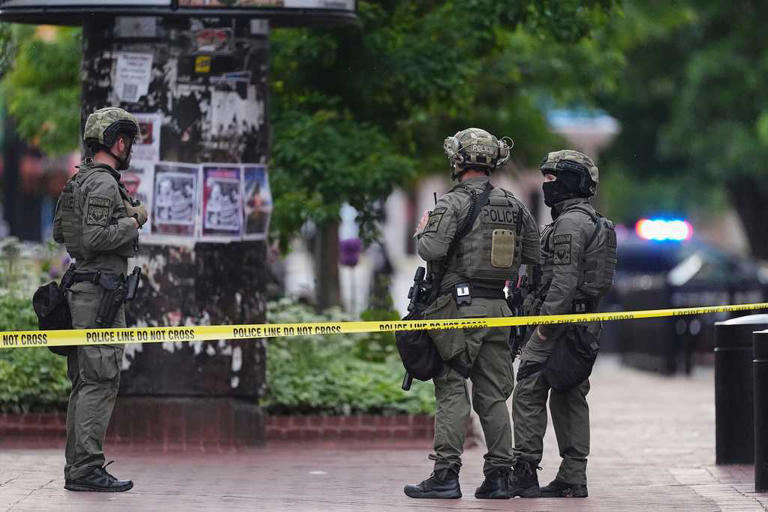 Colorado firebomb attack suspect pleads guilty to murder and other charges