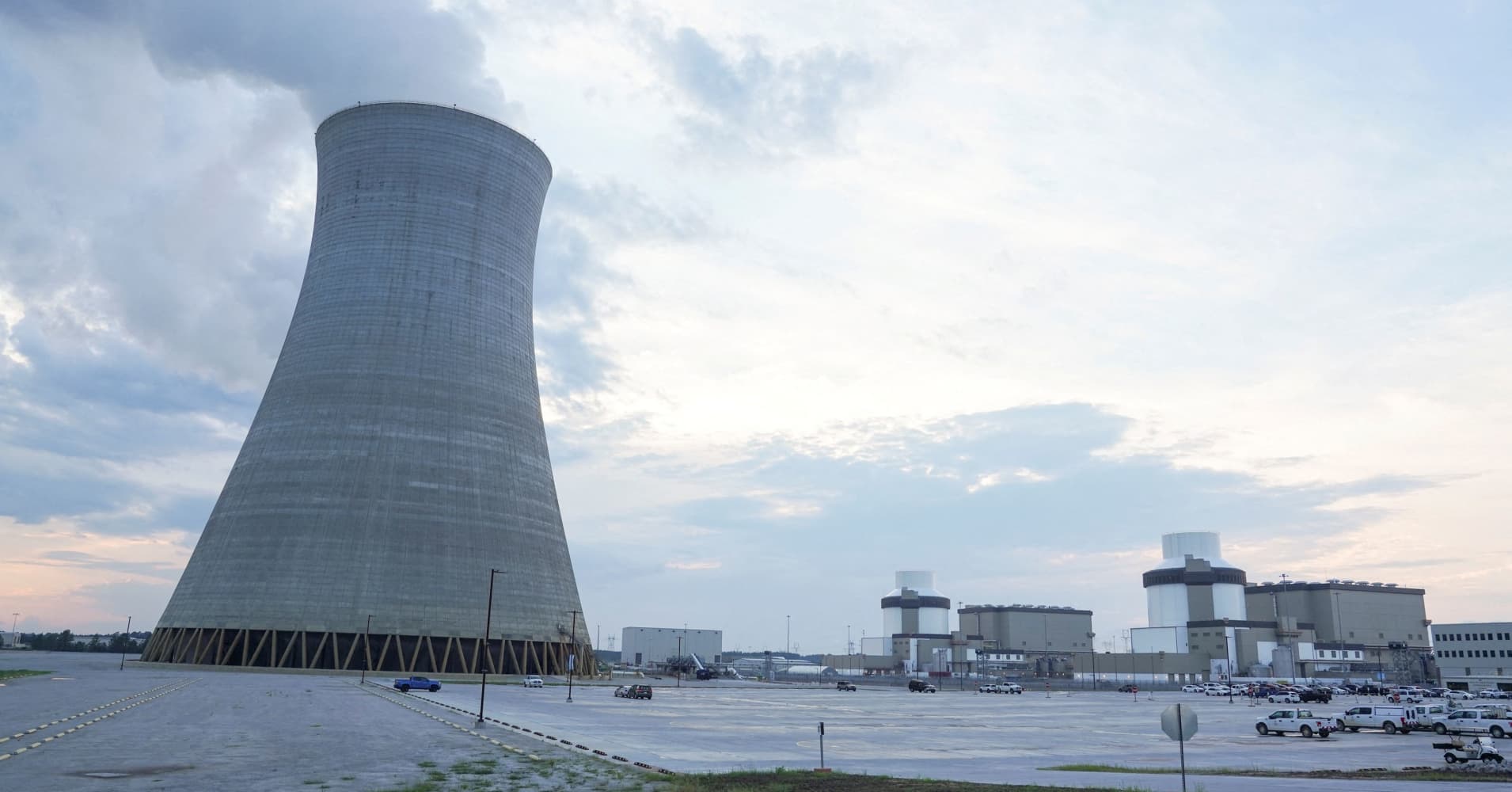 Trump administration to loan $17 billion to speed deployment of 10 big ...