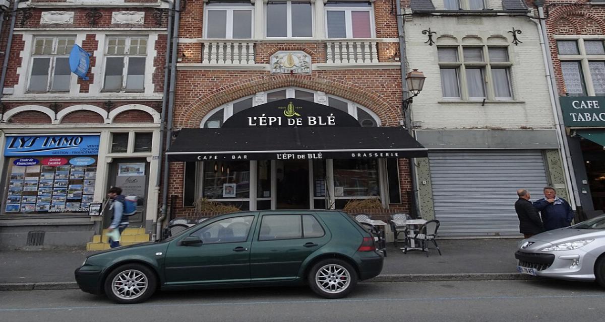 Elle s’arrête acheter des cigarettes, son passager repart avec sa ...