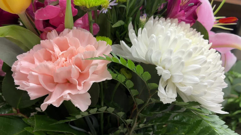 Mother’s Day flower shoppers opting for pickup over delivery amid ...