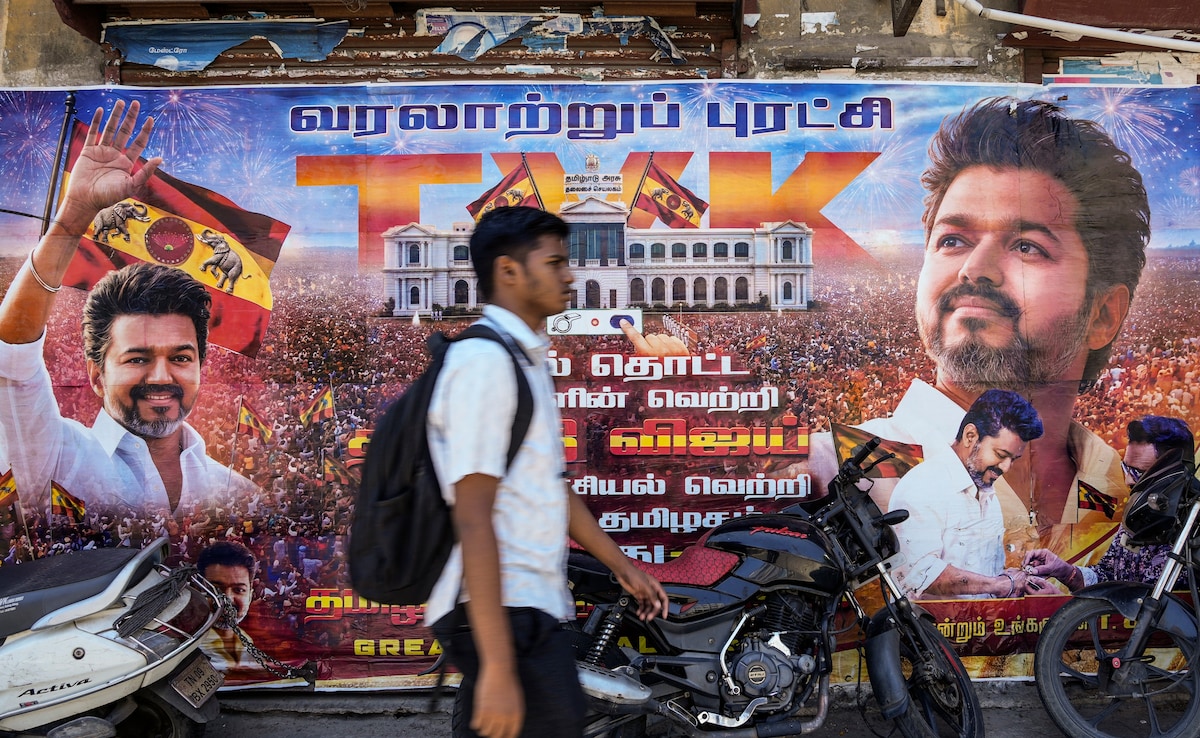 AIADMK-DMK pact could happen in Tamil Nadu, with nudge from BJP: Sources