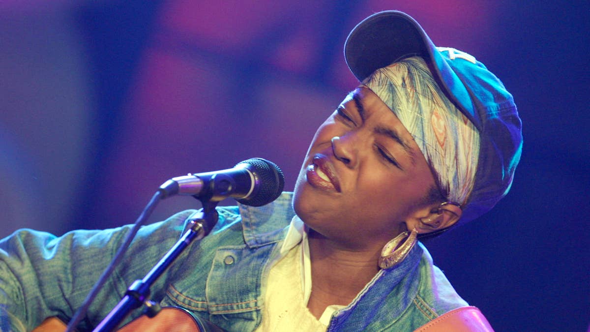 24 years ago, Lauryn Hill's controversial live album 'MTV Unplugged No ...