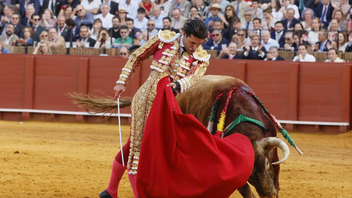 Talavante y Borja Jiménez suplirán a Morante y Roca Rey en la Feria de ...