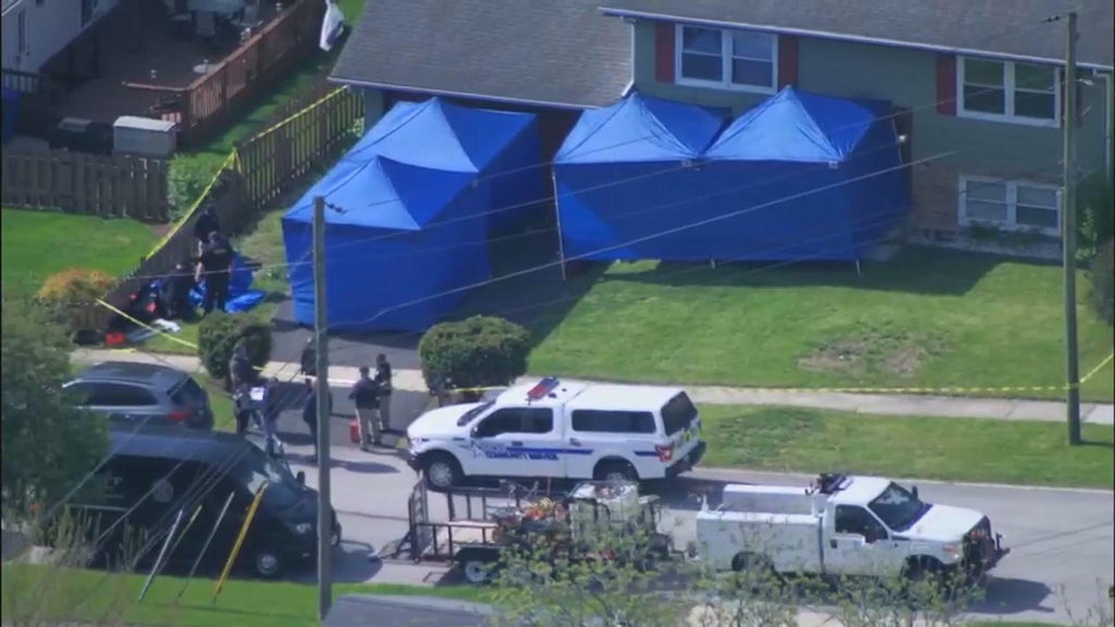 South Elgin police dig at home on Revere Road in search for Kianna ...
