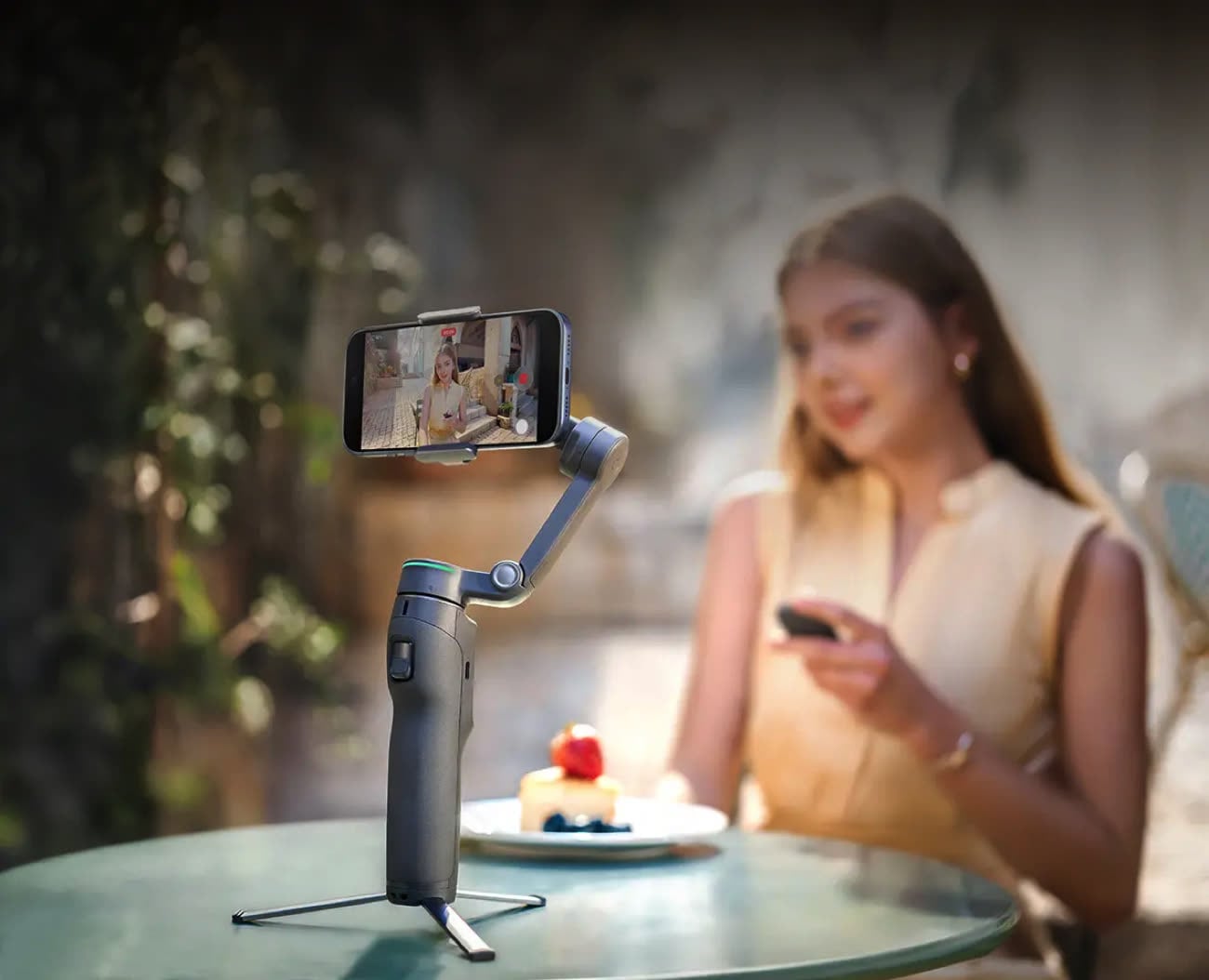 DJI annonce l'Osmo Mobile 8P : un stabilisateur DockKit avec une ...