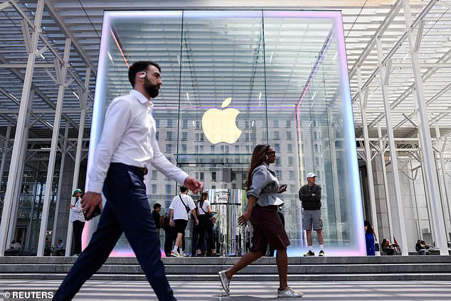 Apple to pay iPhone owners $250m settlement over claims it misled the ...